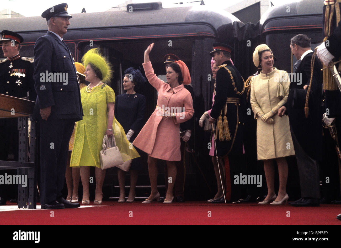 Margaret und prinz von wales -Fotos und -Bildmaterial in hoher ...