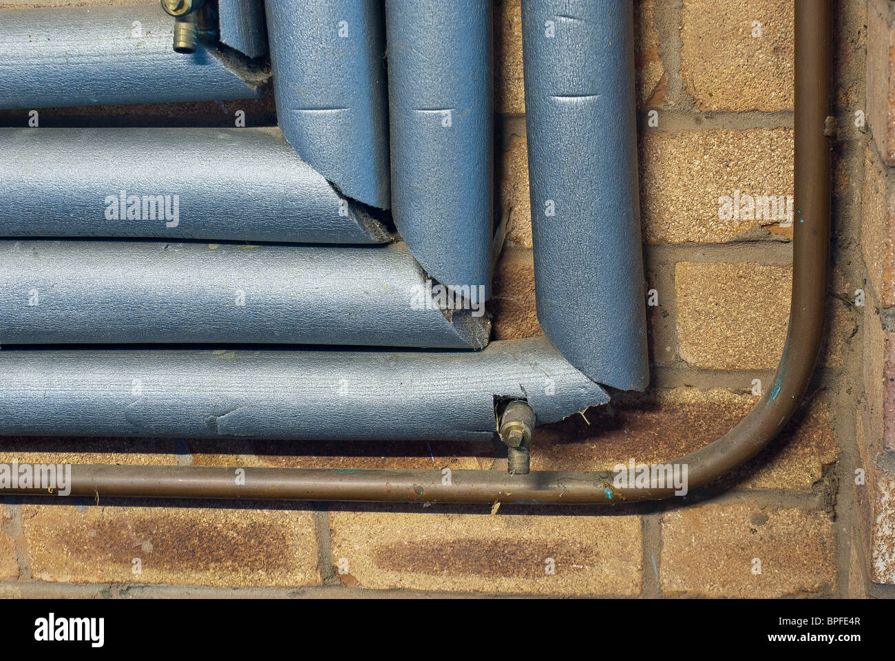 Insulated pipes -Fotos und -Bildmaterial in hoher Auflösung – Alamy