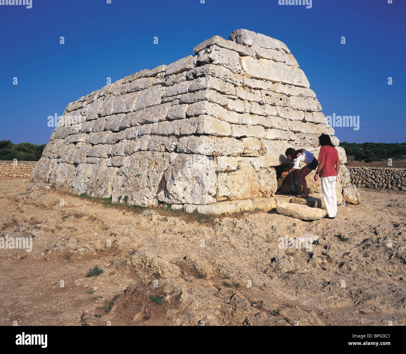 Die naveta des tudons -Fotos und -Bildmaterial in hoher Auflösung – Alamy