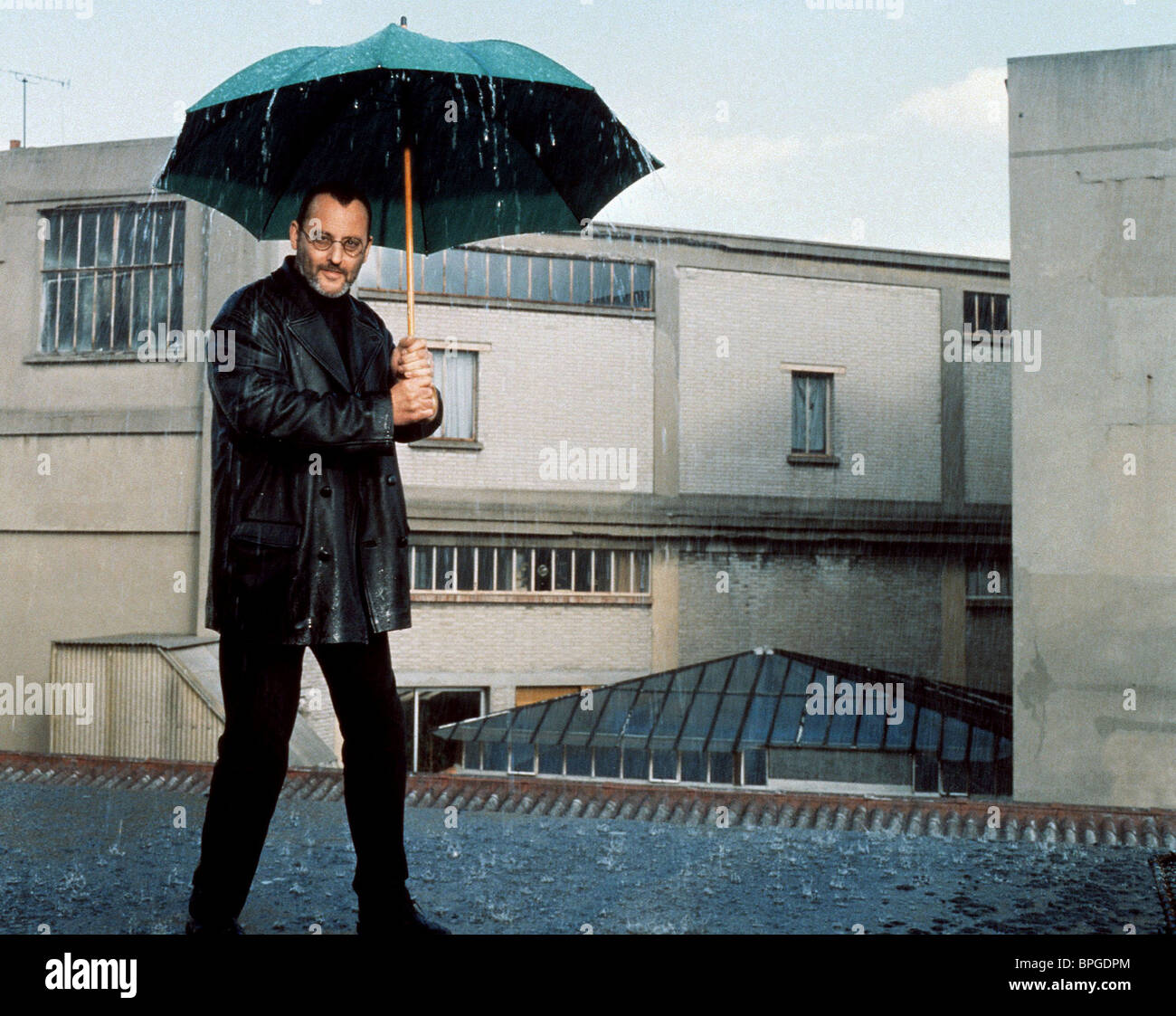 Godzilla 1998 Jean Reno Stockfotos & Godzilla 1998 Jean Reno Bilder - Alamy