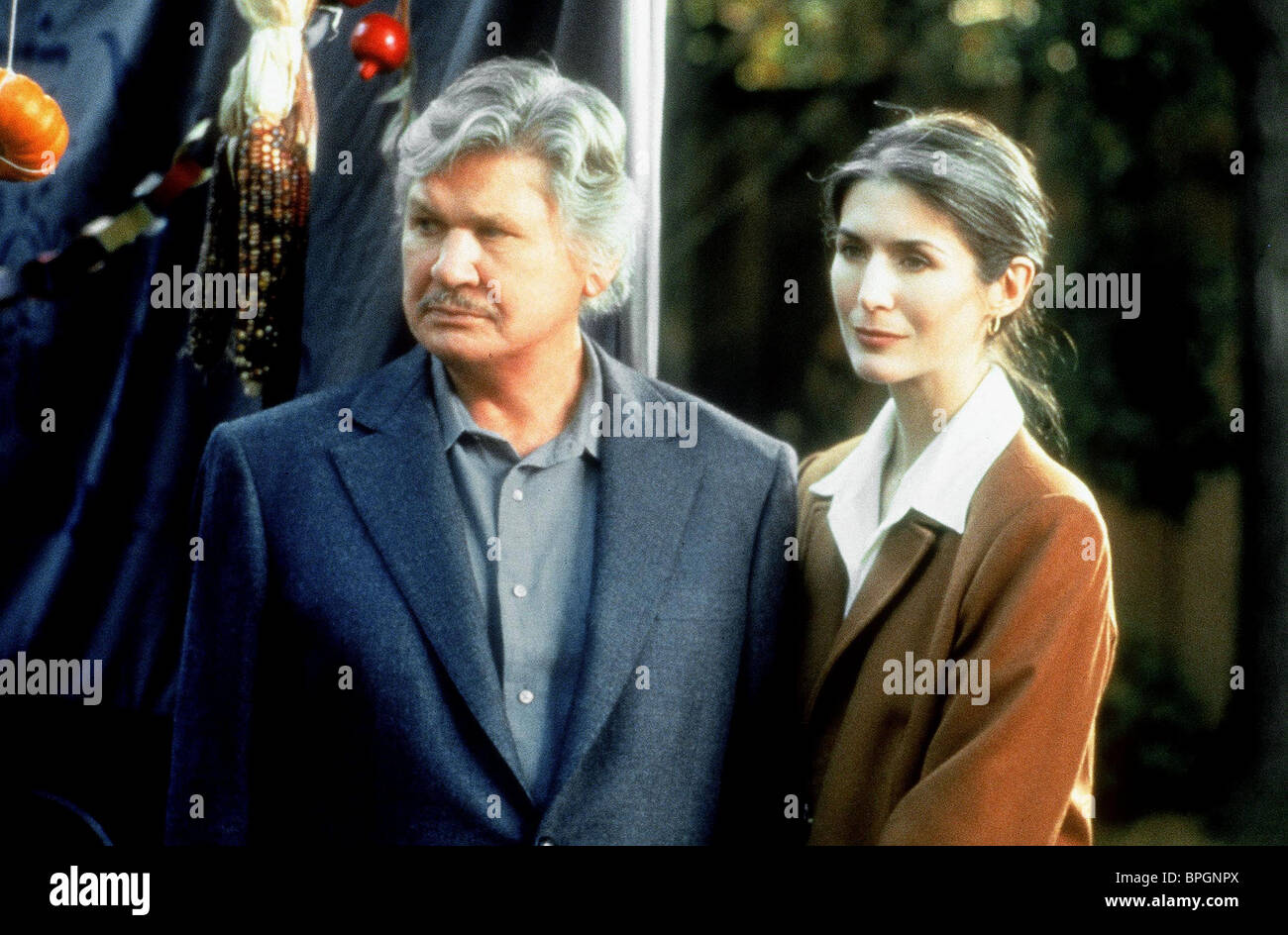 Charles Bronson And Kim Weeks Stockfotos und -bilder Kaufen - Alamy