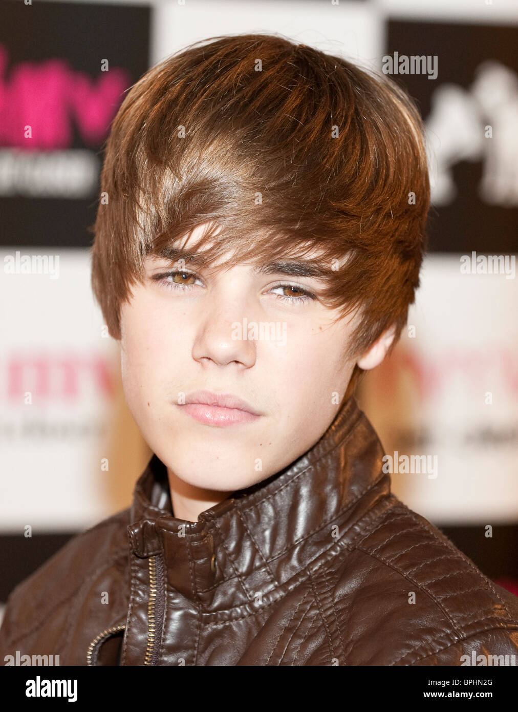 Justin bieber fans justin bieber -Fotos und -Bildmaterial in hoher ...