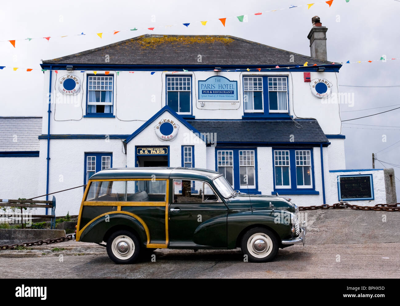 Pub hotel seaside harbour kai morris reisender klassiker -Fotos und ...