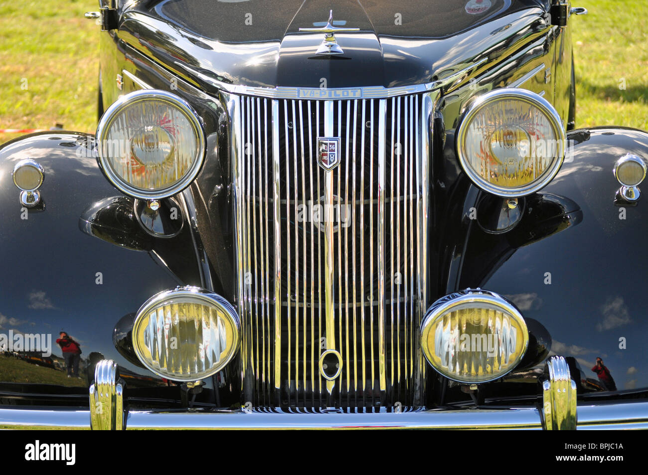 Restaurierte Ford V8-Pilot bei einer Kundgebung Stockfotografie - Alamy