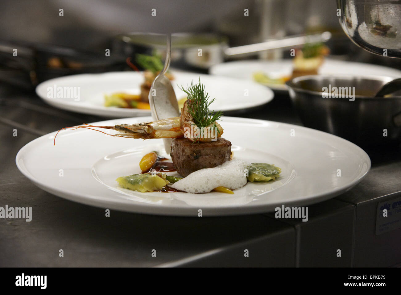 Fisch und Fleisch Gericht, Restaurant Epoca, Hotel Waldhaus, Flims ...