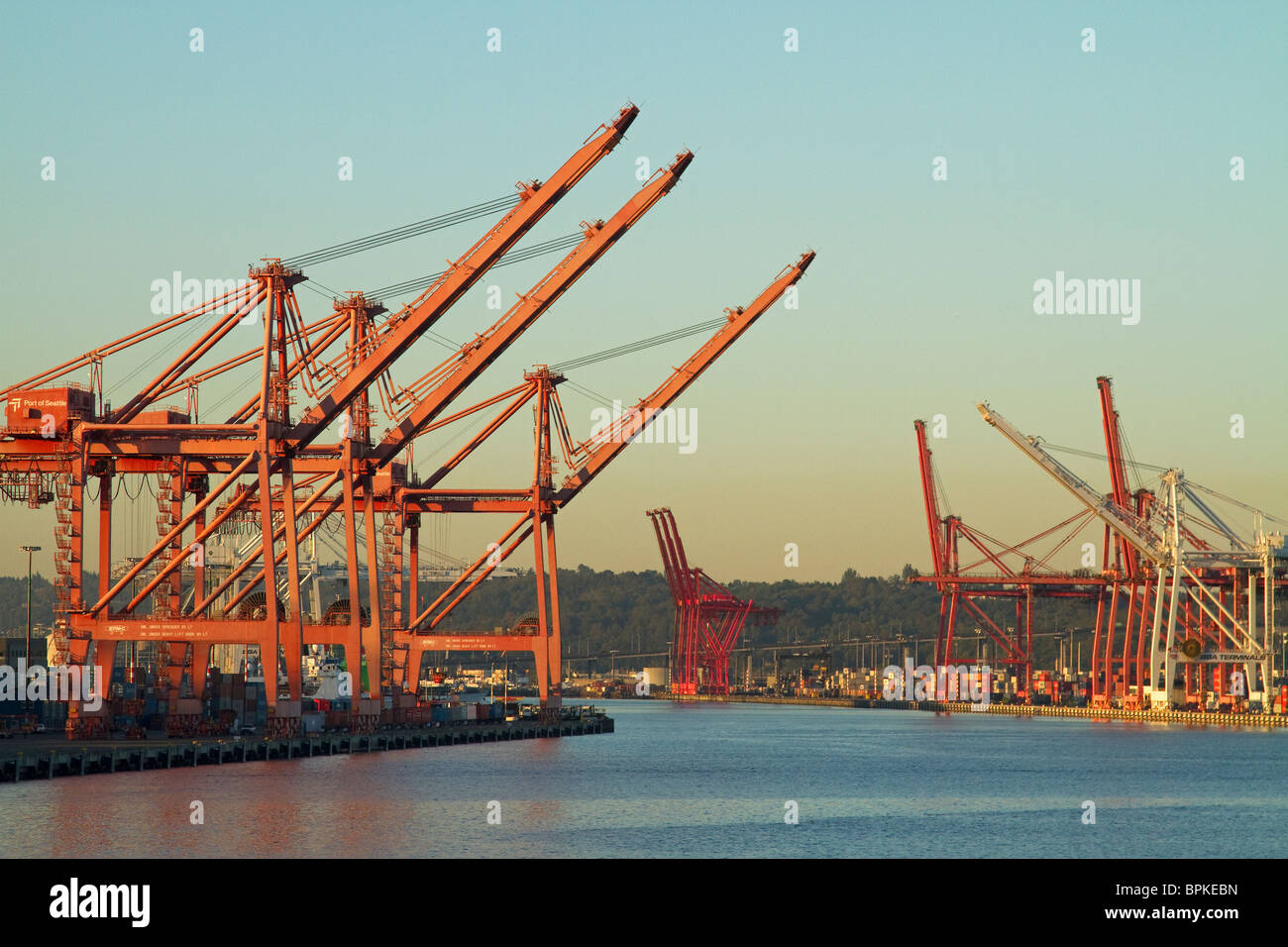 Shipping container -Fotos und -Bildmaterial in hoher Auflösung – Alamy