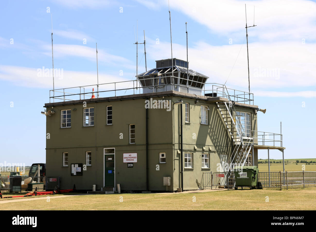Ww2 landepiste -Fotos und -Bildmaterial in hoher Auflösung – Alamy