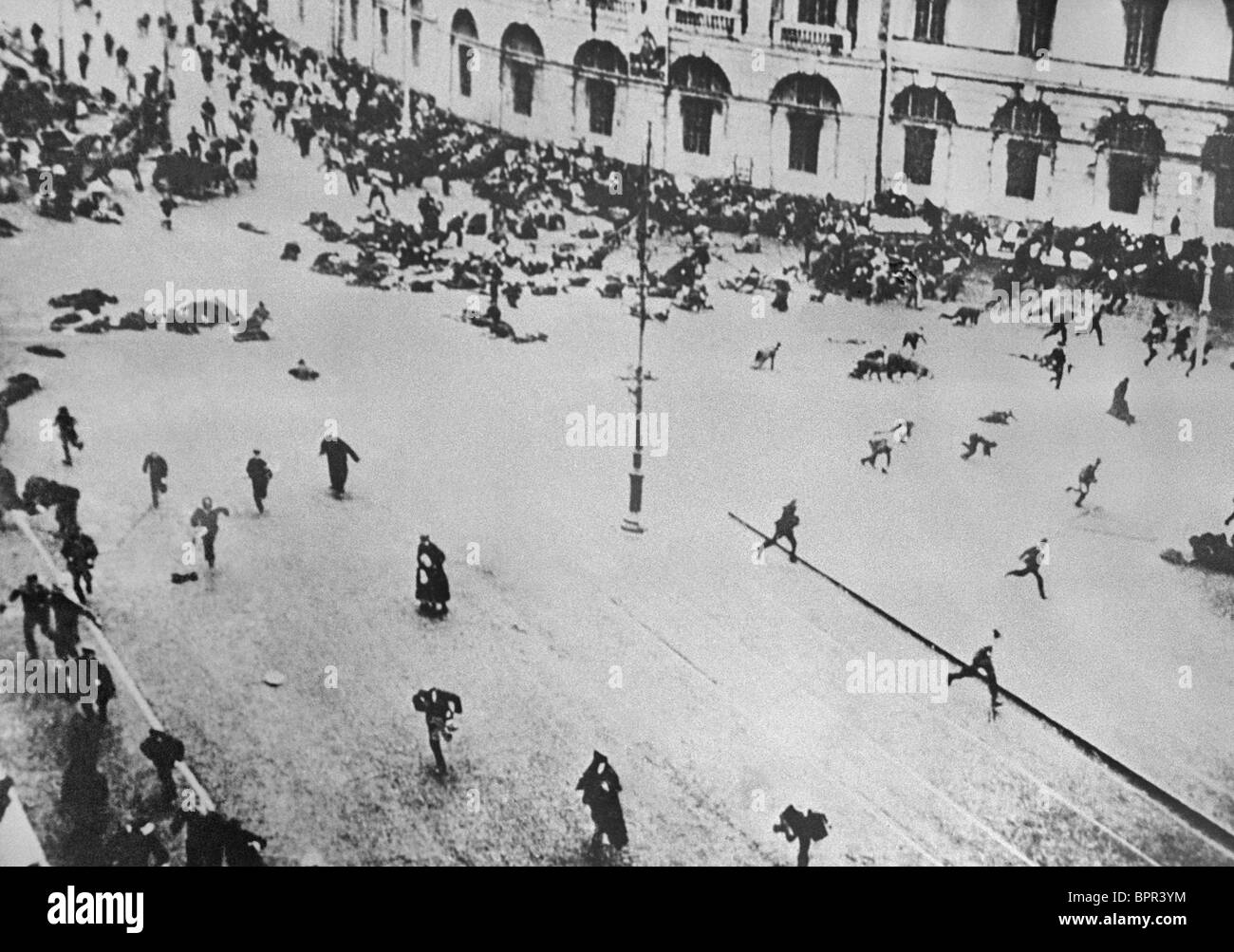 Petrograd 1917 Demonstration Stockfotos und -bilder Kaufen - Alamy