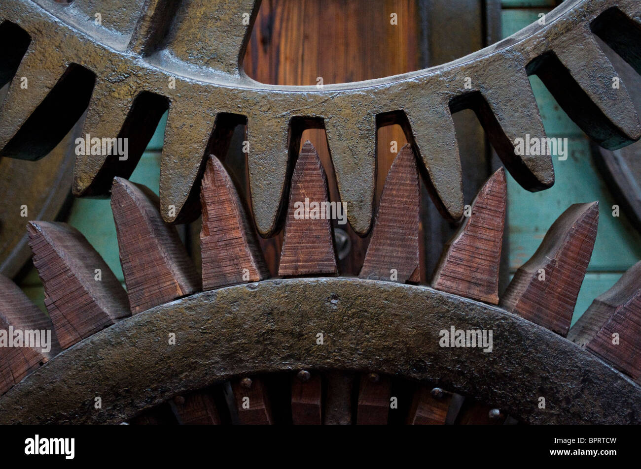 Zahnräder und zähne -Fotos und -Bildmaterial in hoher Auflösung – Alamy