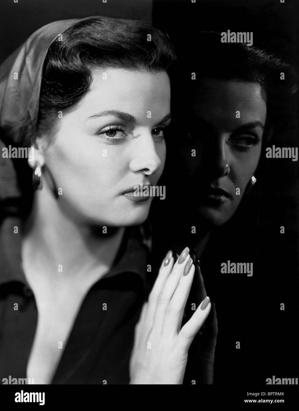 Jane russell portrait -Fotos und -Bildmaterial in hoher Auflösung – Alamy