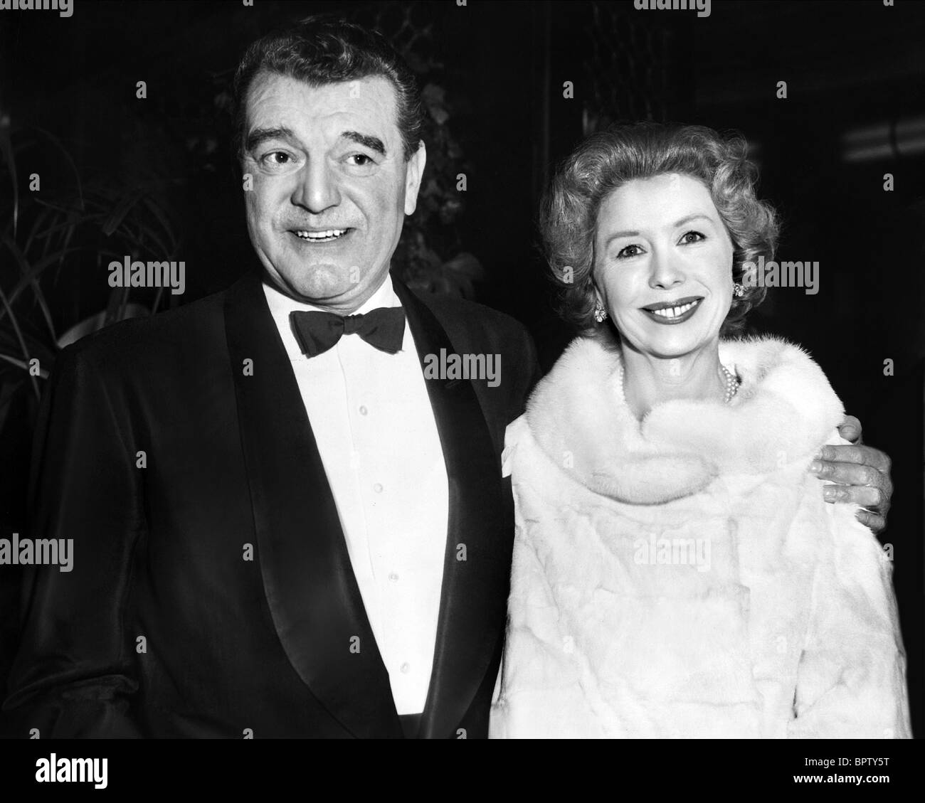 JACK HAWKINS & DOREEN HAWKINS SCHAUSPIELER MIT FRAU (1960 ...
