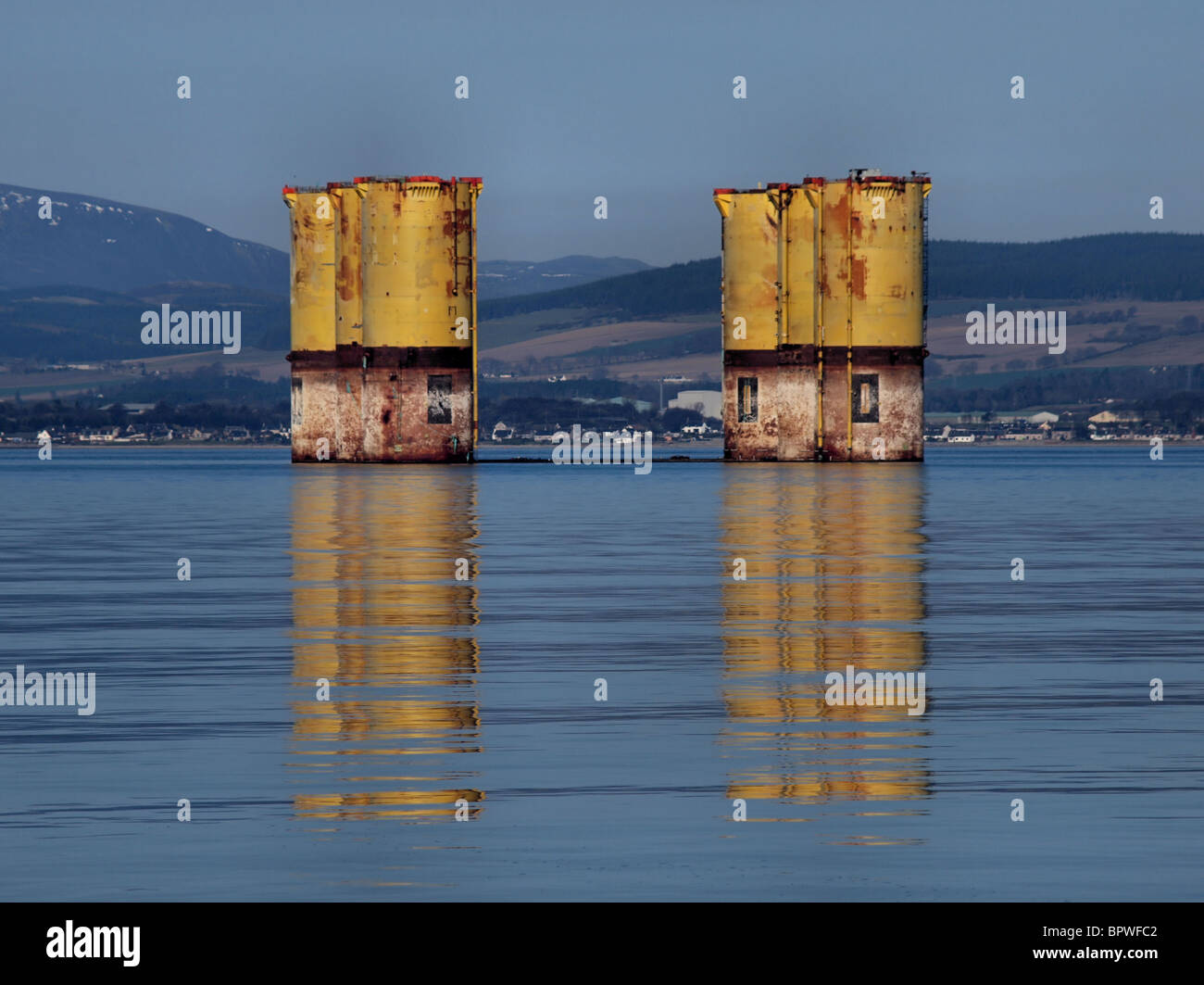 Tension leg platform -Fotos und -Bildmaterial in hoher Auflösung – Alamy
