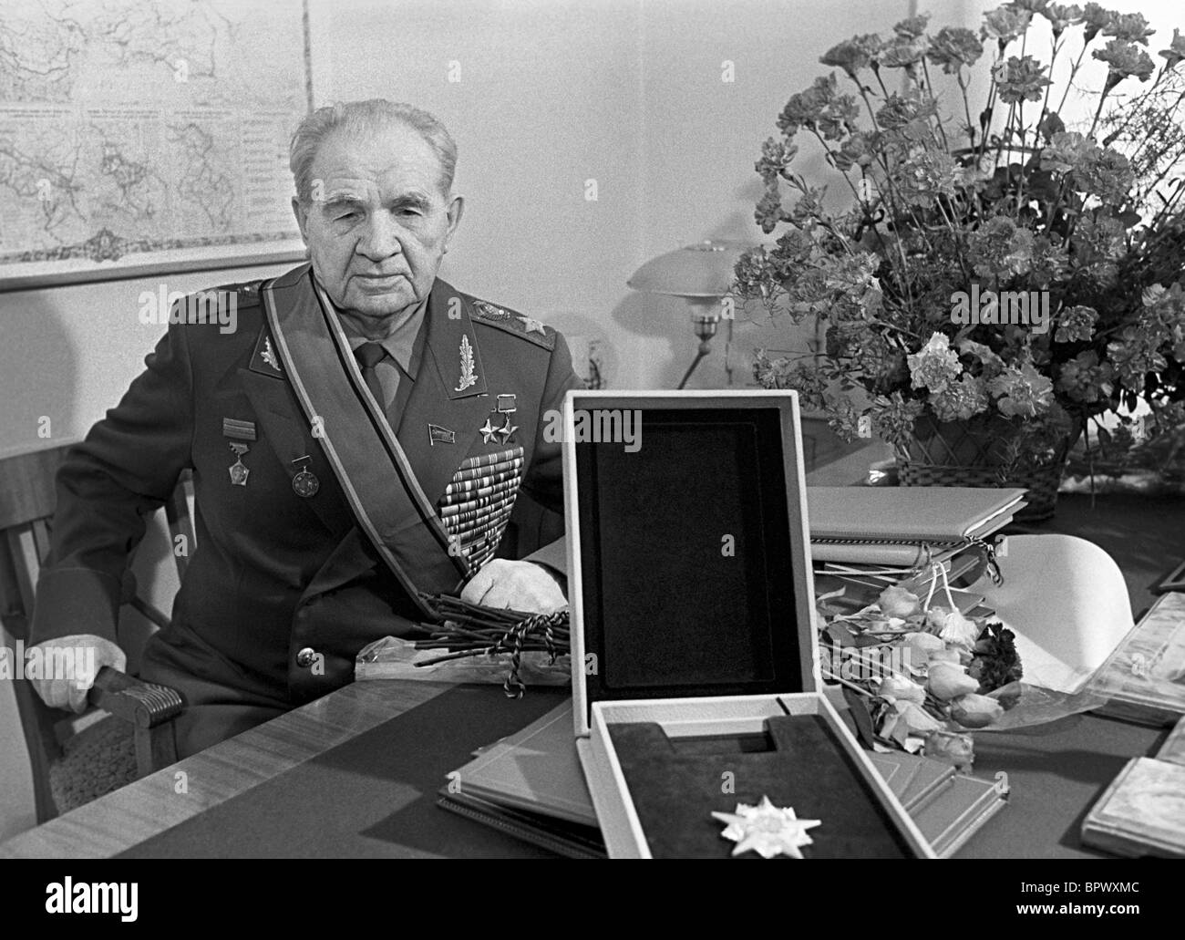 Vasily Chuikov Stockfotos und -bilder Kaufen - Alamy