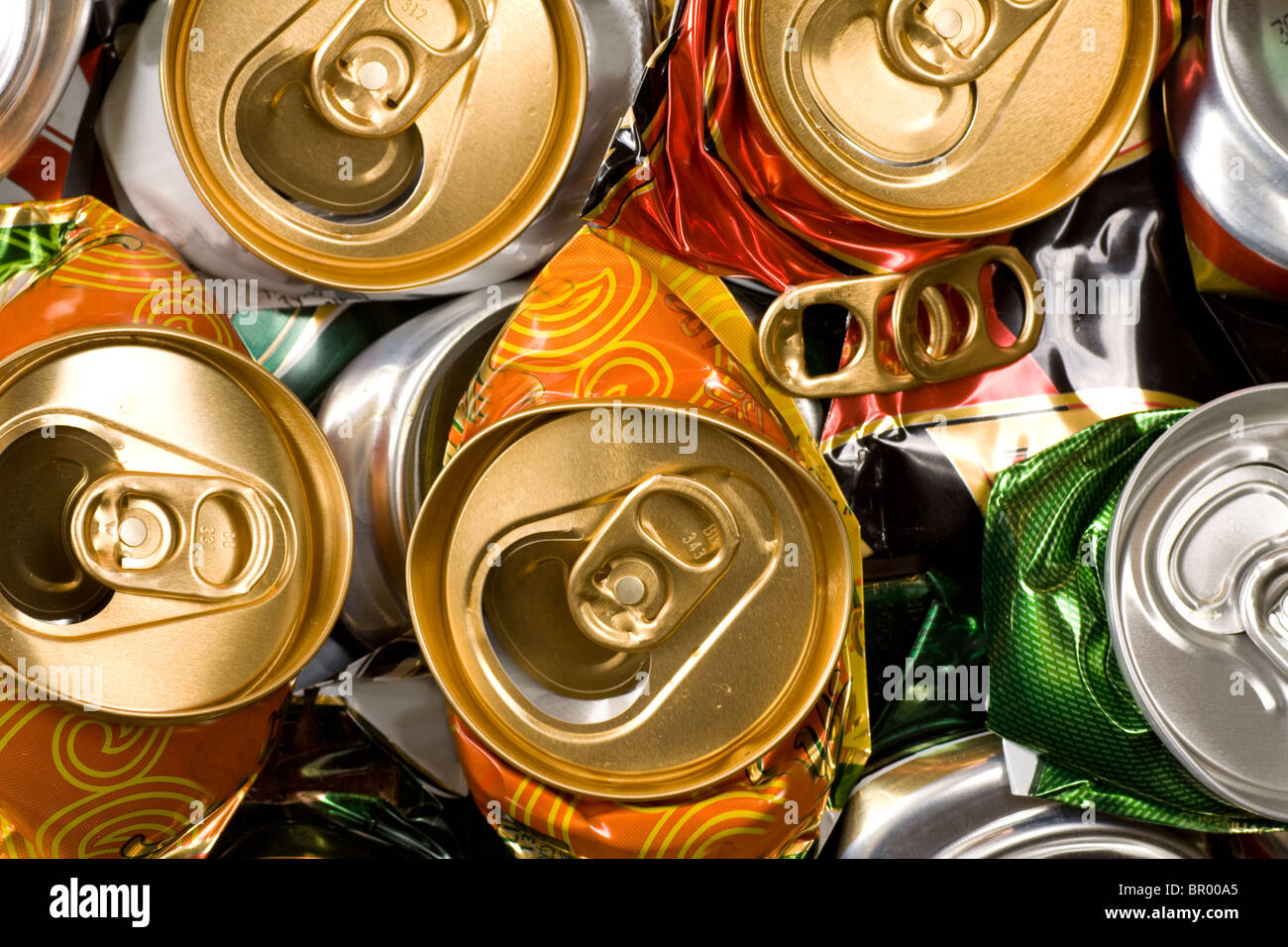Beer cans recycling -Fotos und -Bildmaterial in hoher Auflösung – Alamy
