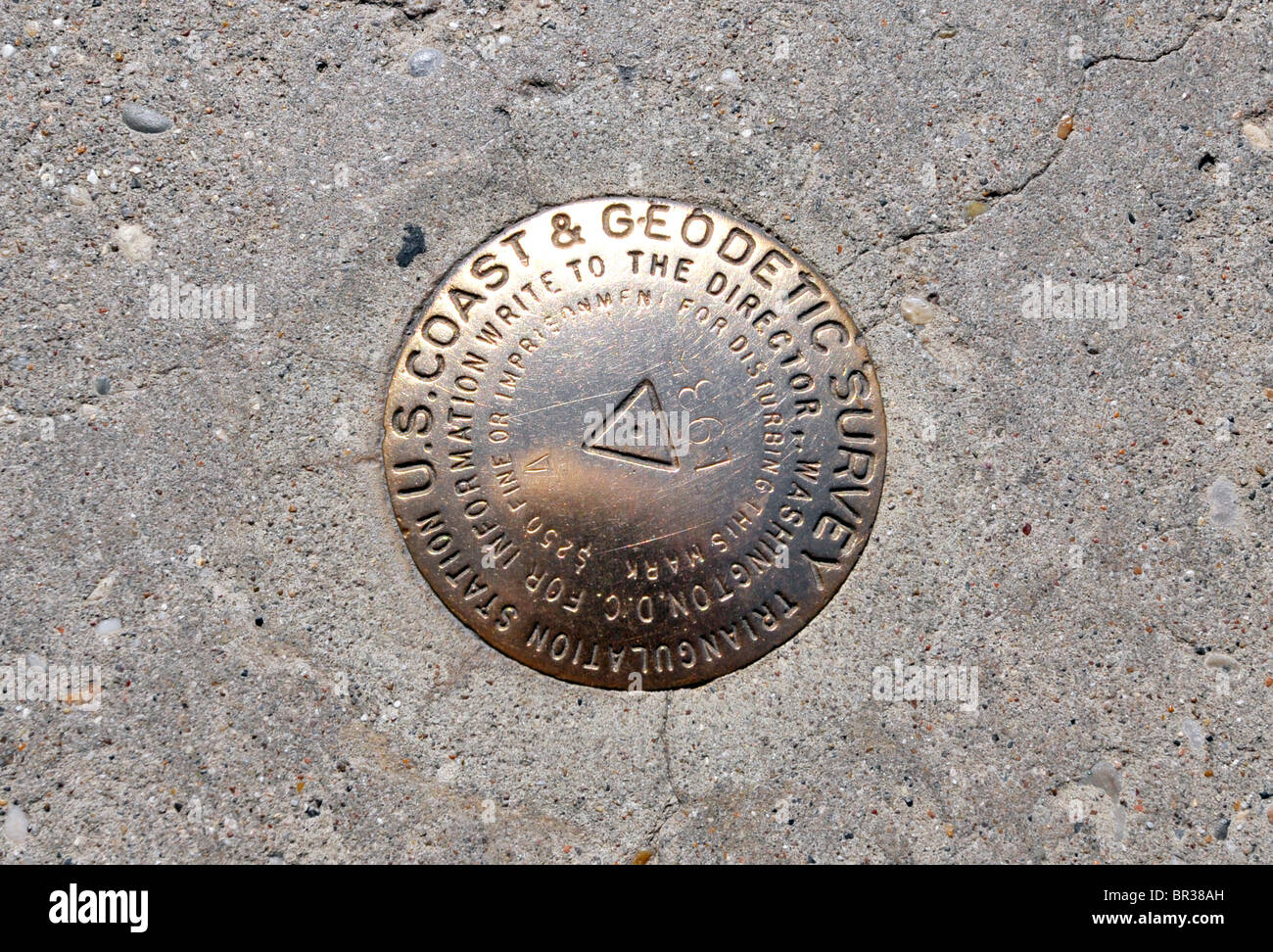 National geodetic survey -Fotos und -Bildmaterial in hoher Auflösung ...