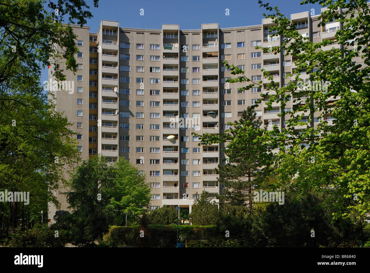 Gropiusstadt, Gropius-Stadt, 18-geschossigen Wohnhaus von Walter ...