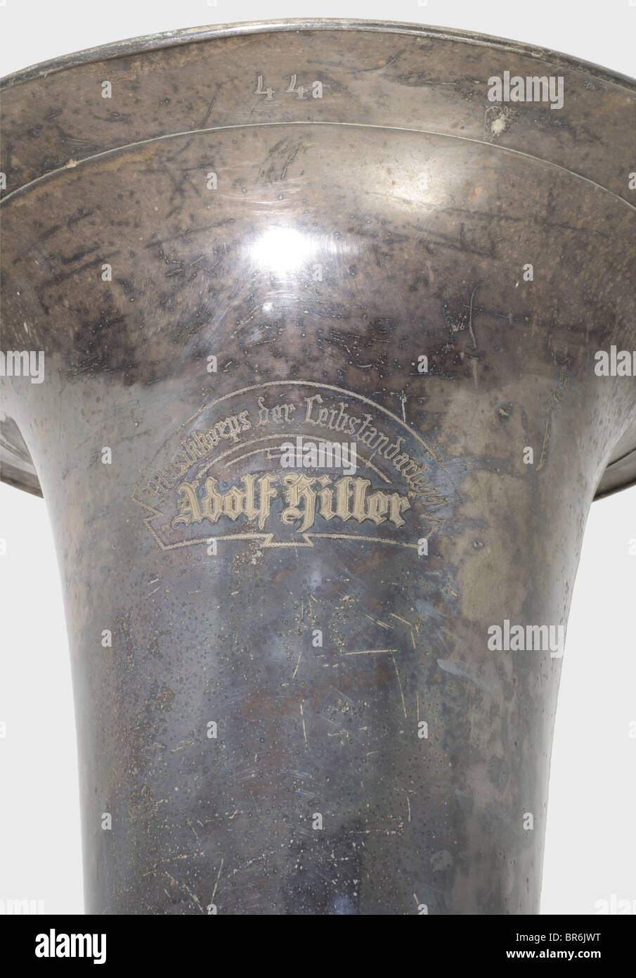 Eine Tuba des Musikcorps der Leibstandarte SS 'Adolf Hitler ...