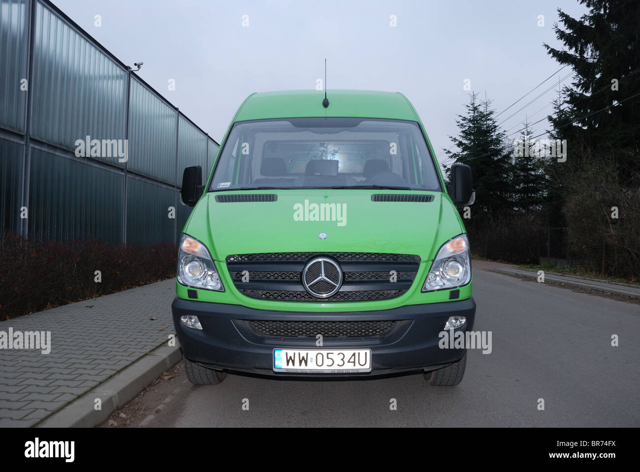 Mercedes benz sprinter van -Fotos und -Bildmaterial in hoher Auflösung ...