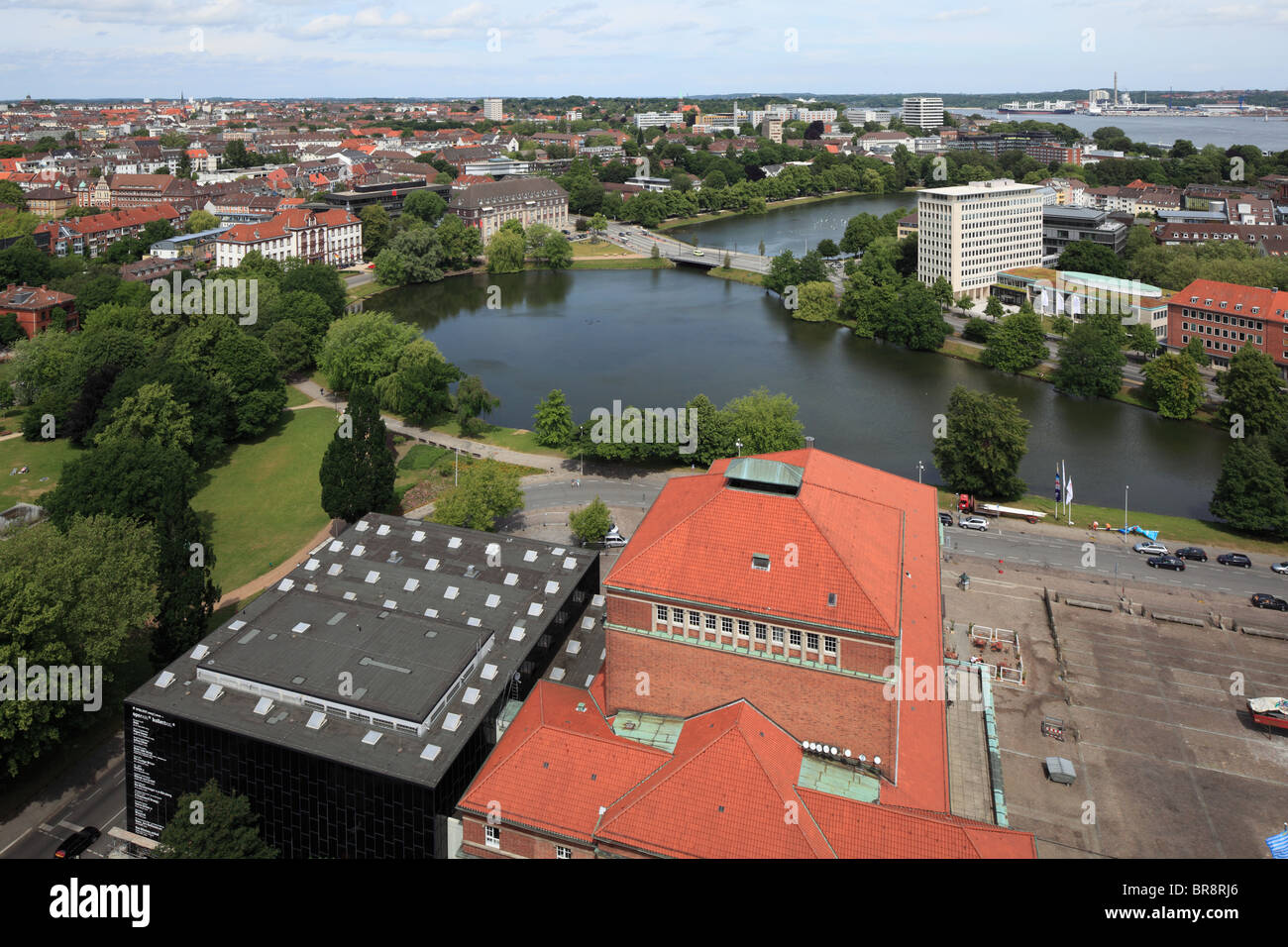 Opernhaus kiel -Fotos und -Bildmaterial in hoher Auflösung – Alamy