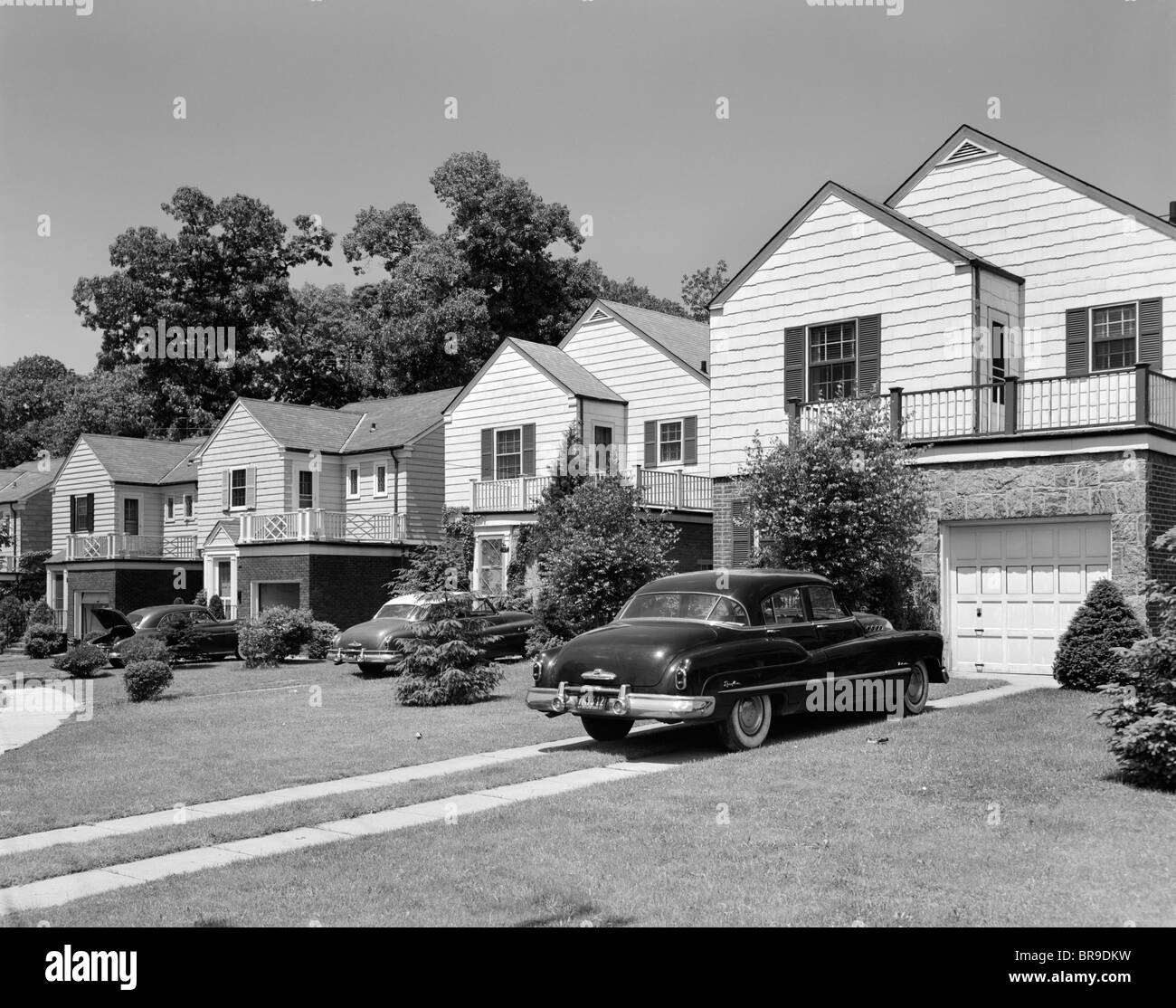 Vintage amerikanische autos der 1950er jahre Schwarzweiß-Stockfotos und ...