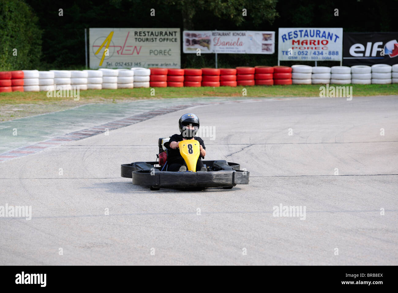 Fahrer In Einem Go Kart Stockfotos und -bilder Kaufen - Alamy