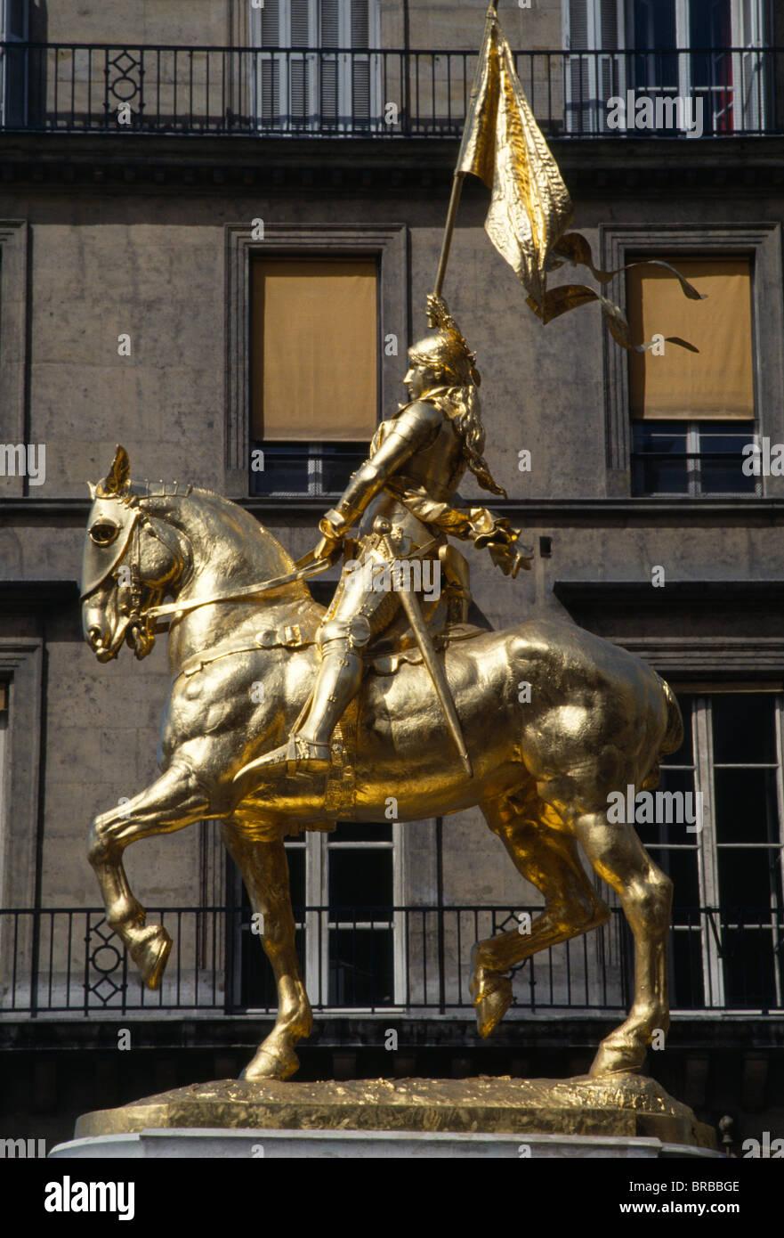 Frankreich, Ile De France, Paris, goldene Statue von Fremiet Jeanne d ' Arc auf dem Pferderücken ...