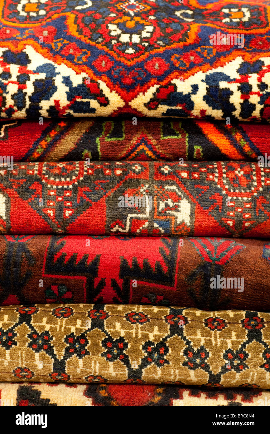 Persian rug -Fotos und -Bildmaterial in hoher Auflösung – Alamy