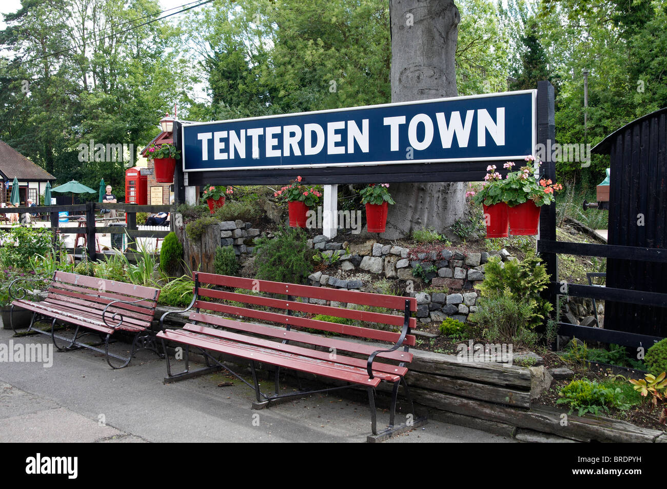 Tenterden railway station -Fotos und -Bildmaterial in hoher Auflösung ...