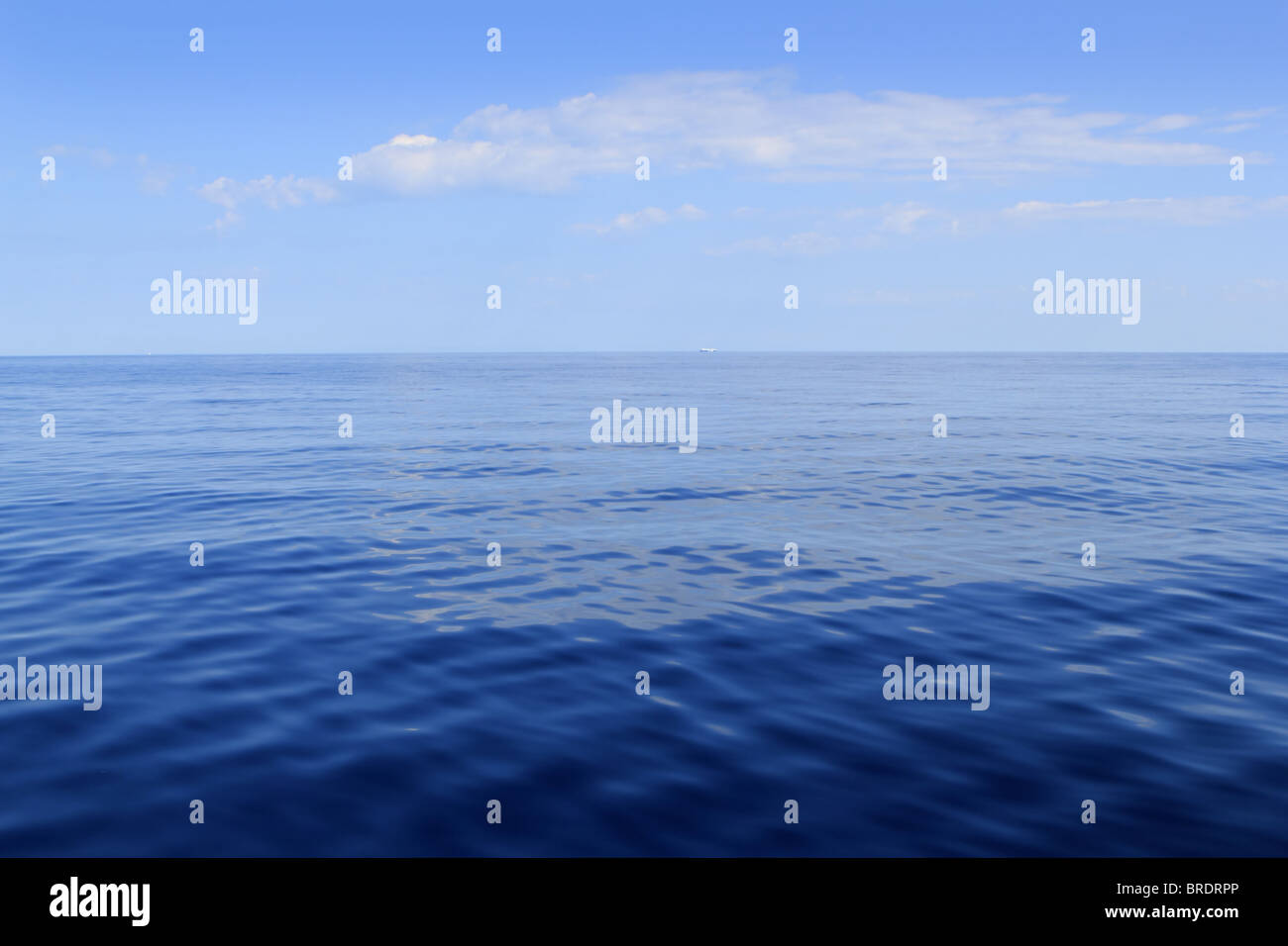 Sea horizont -Fotos und -Bildmaterial in hoher Auflösung – Alamy