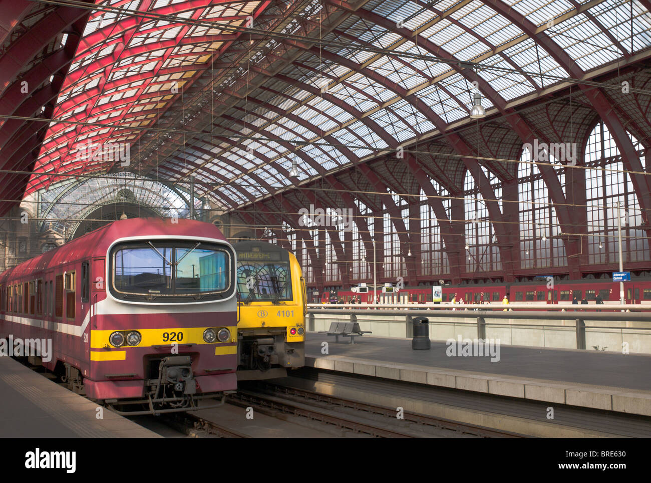Antwerpen bahnhof -Fotos und -Bildmaterial in hoher Auflösung – Alamy