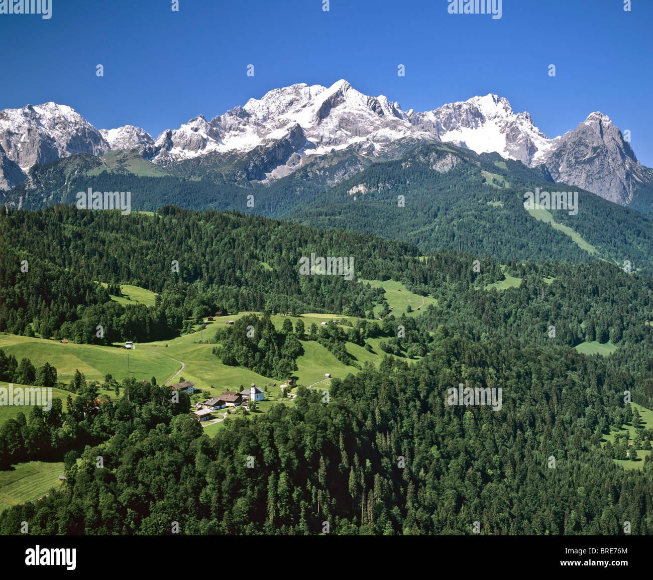 Luftbild, Wamberg in der Nähe von Mt Alpspitze, Mt Zugspitze ...