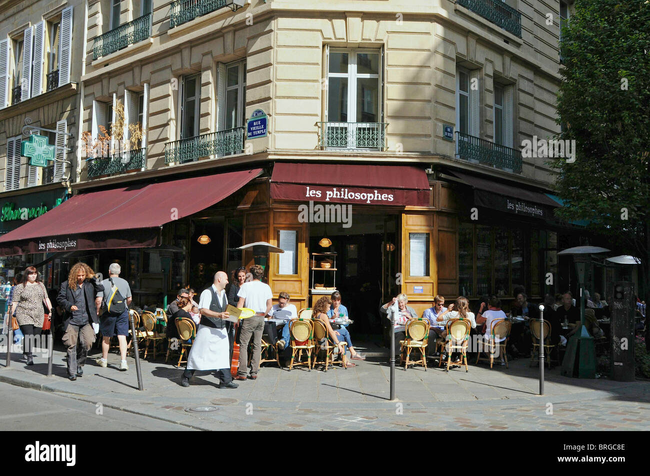 Les philosophes paris -Fotos und -Bildmaterial in hoher Auflösung – Alamy