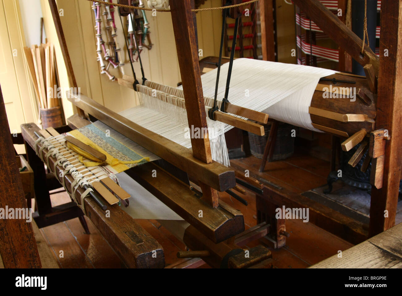 Vintage weaving machine -Fotos und -Bildmaterial in hoher Auflösung – Alamy