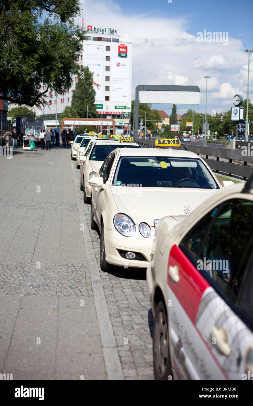 Taxi Berlin Stockfotos & Taxi Berlin Bilder - Alamy