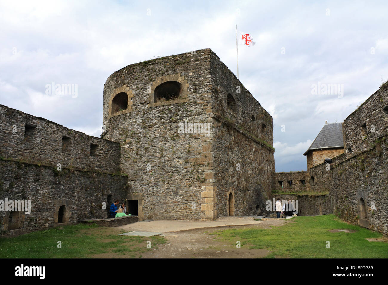Schloss fort de bouillon -Fotos und -Bildmaterial in hoher Auflösung ...