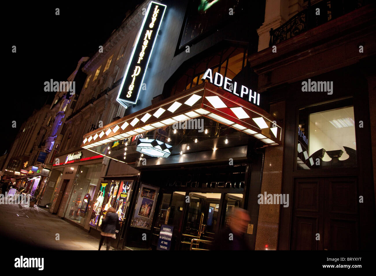 Das adelphi theater -Fotos und -Bildmaterial in hoher Auflösung – Alamy