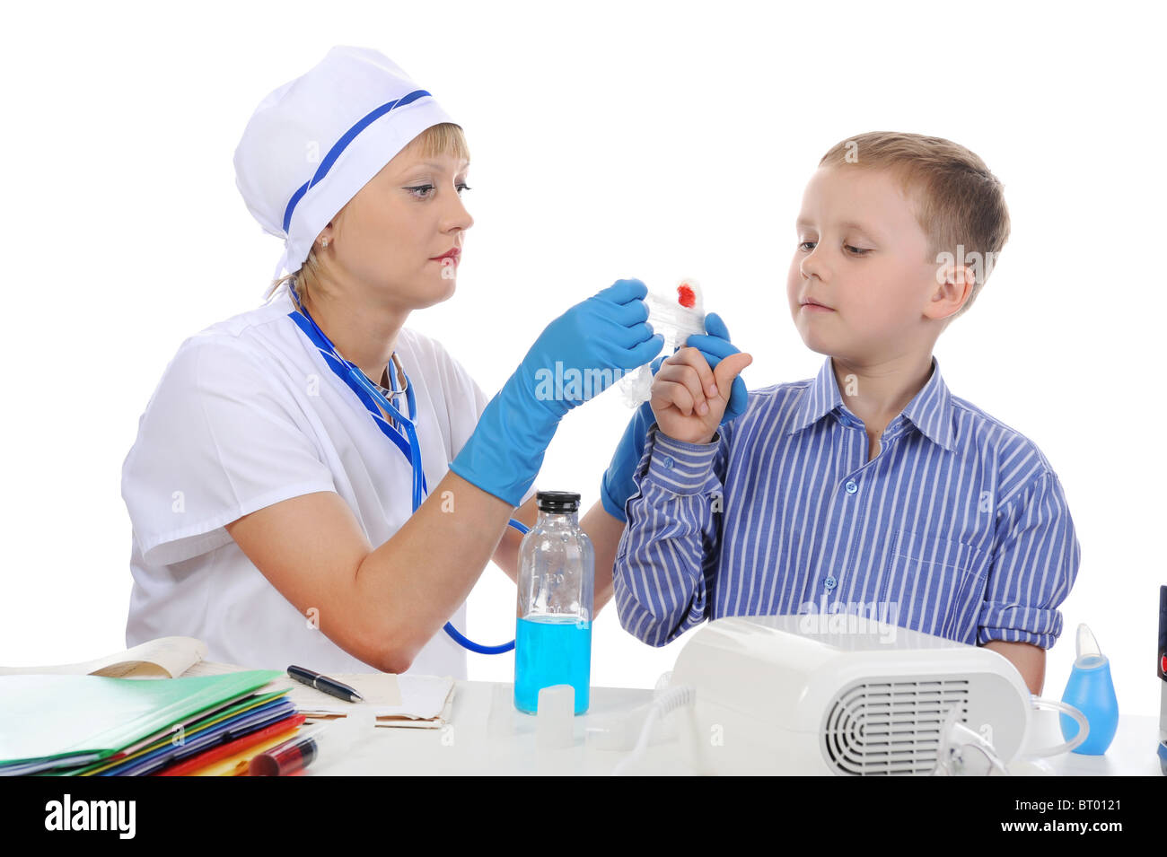 Medical Practise Doctor Boy Examination Stockfotos & Medical Practise ...