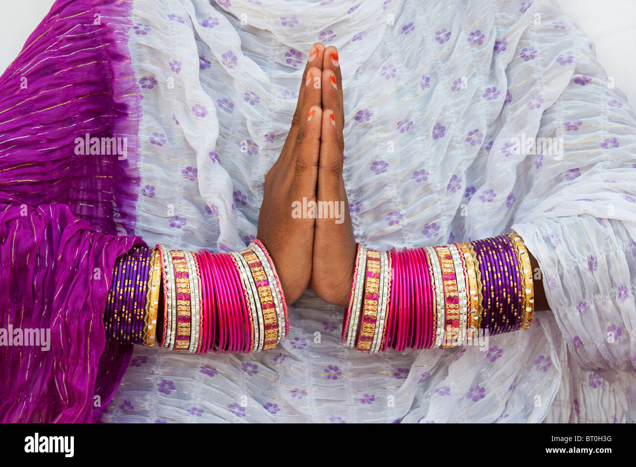 Namaste Greet Stockfotos und -bilder Kaufen - Alamy