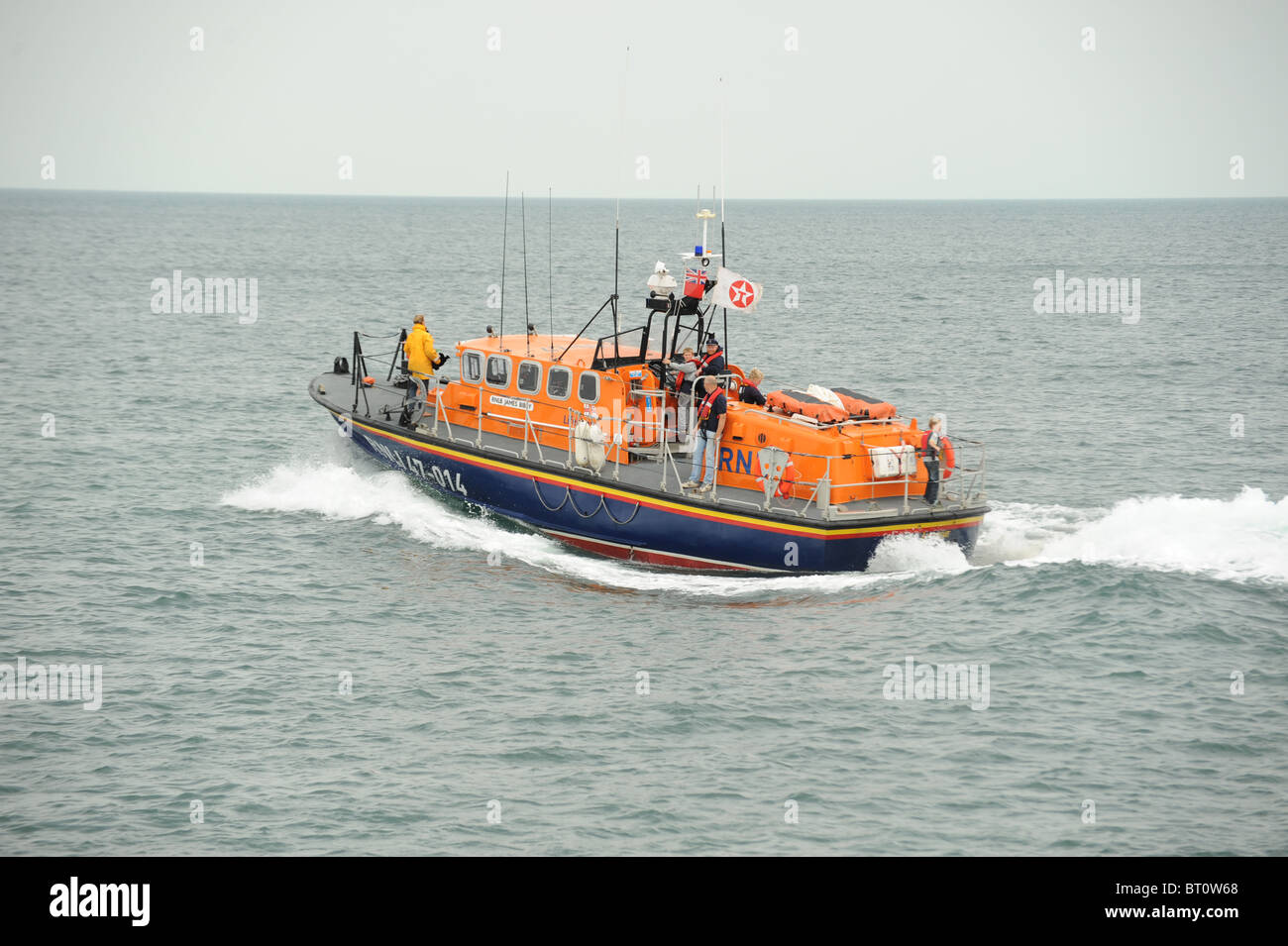 Rettungsboot meer -Fotos und -Bildmaterial in hoher Auflösung – Alamy