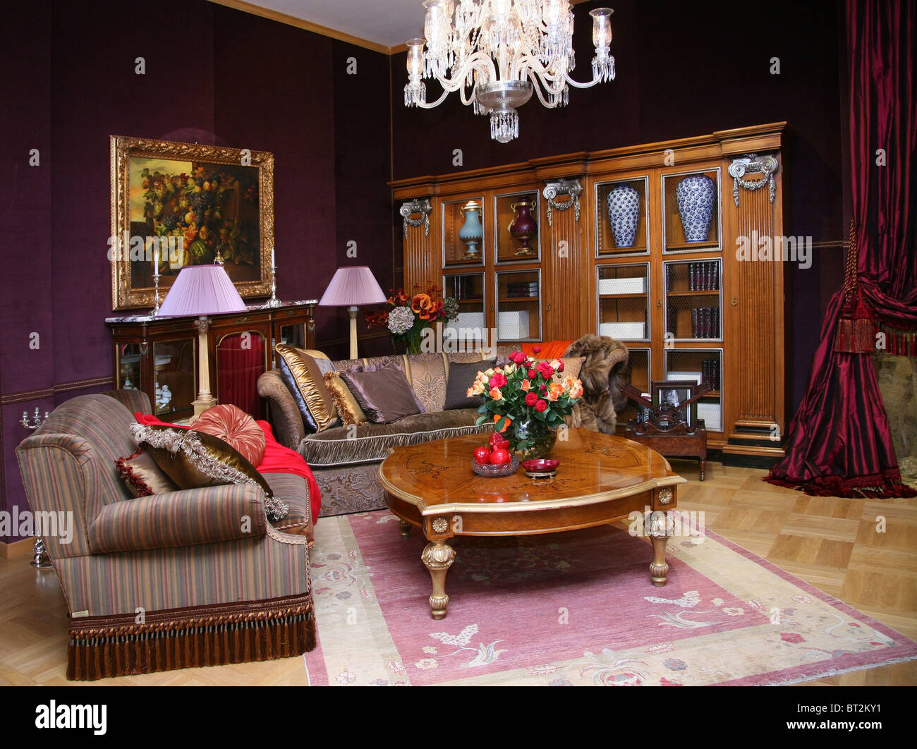 Classic interior -Fotos und -Bildmaterial in hoher Auflösung – Alamy