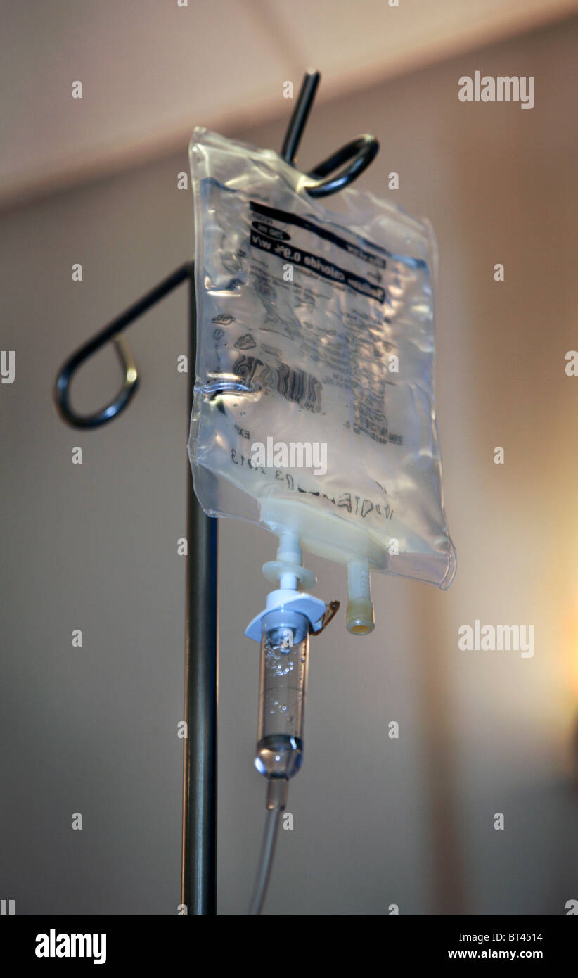 Intravenous drip -Fotos und -Bildmaterial in hoher Auflösung – Alamy
