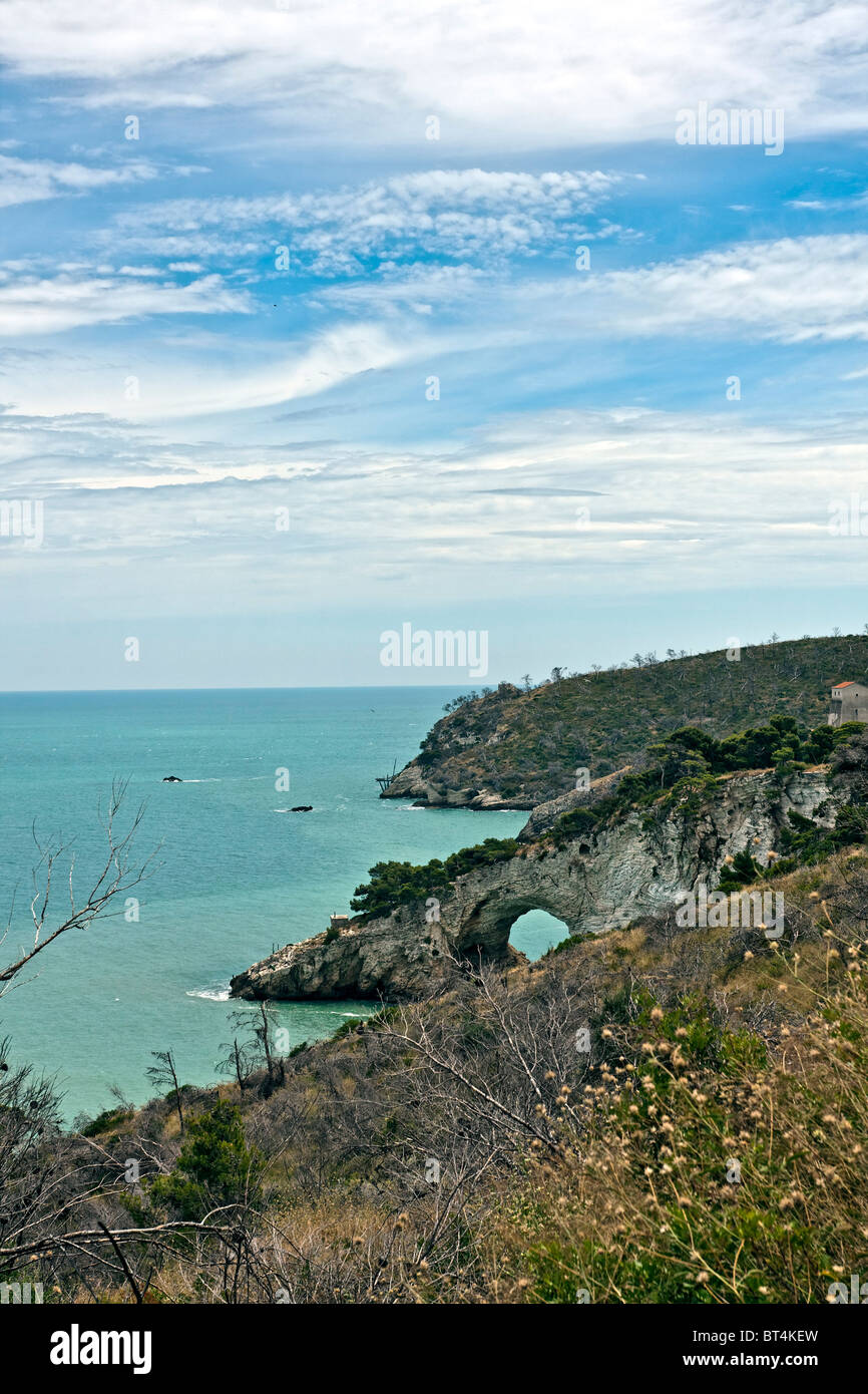 "Architiello" rock Strand von Vieste, Nationalpark des Gargano, Foggia ...