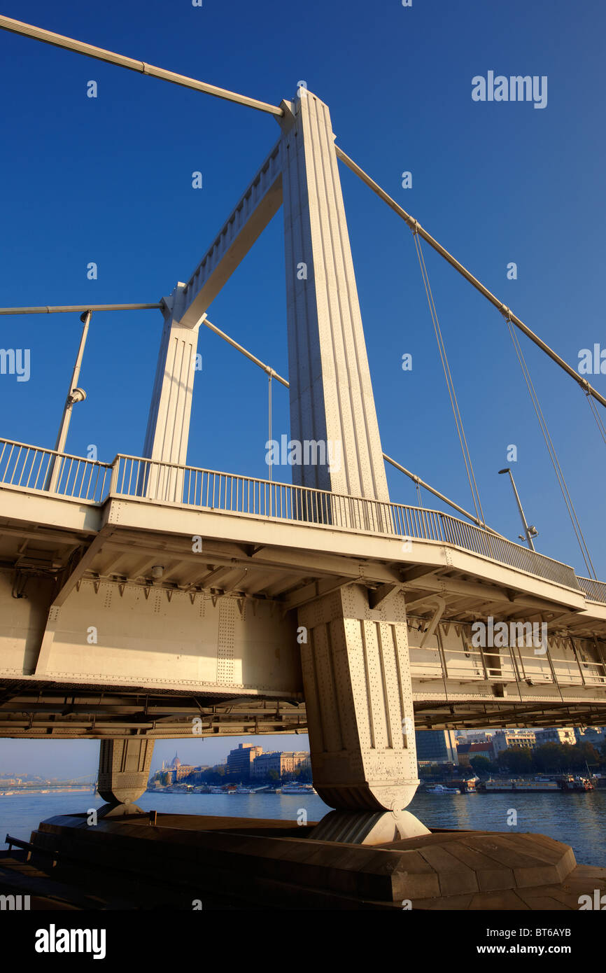 Elizabeth river bridge -Fotos und -Bildmaterial in hoher Auflösung – Alamy