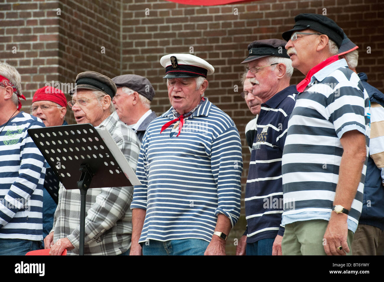 Shanty chor -Fotos und -Bildmaterial in hoher Auflösung – Alamy