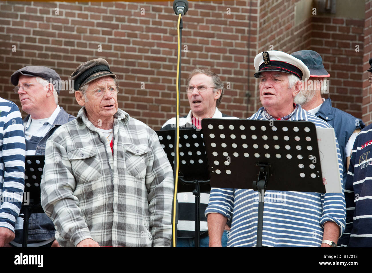 Shanty chor -Fotos und -Bildmaterial in hoher Auflösung – Alamy