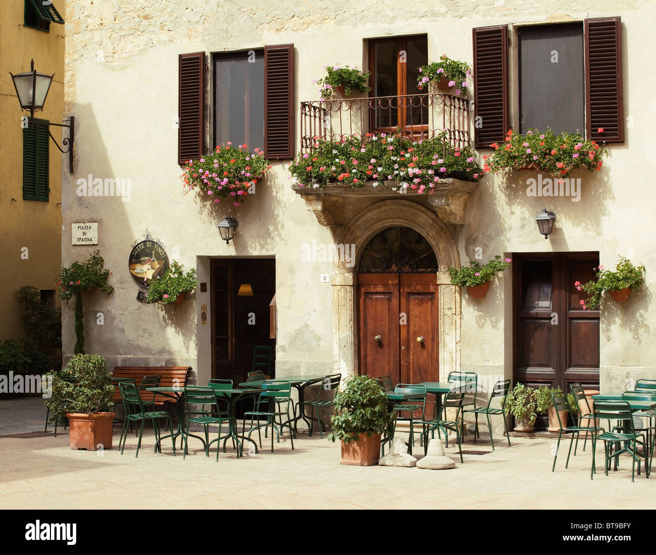 Toskana café -Fotos und -Bildmaterial in hoher Auflösung – Alamy