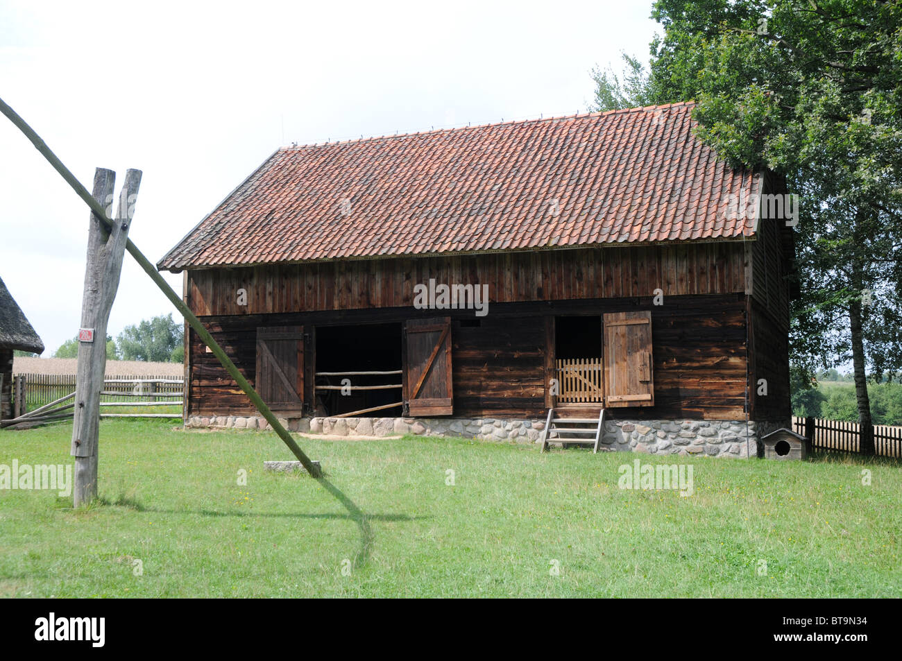 Scheune aus dem 19 jahrhundert -Fotos und -Bildmaterial in hoher ...