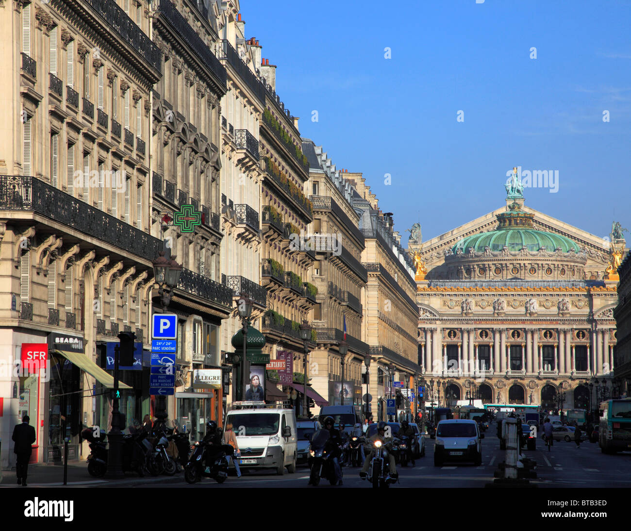 Lopera de paris -Fotos und -Bildmaterial in hoher Auflösung – Alamy
