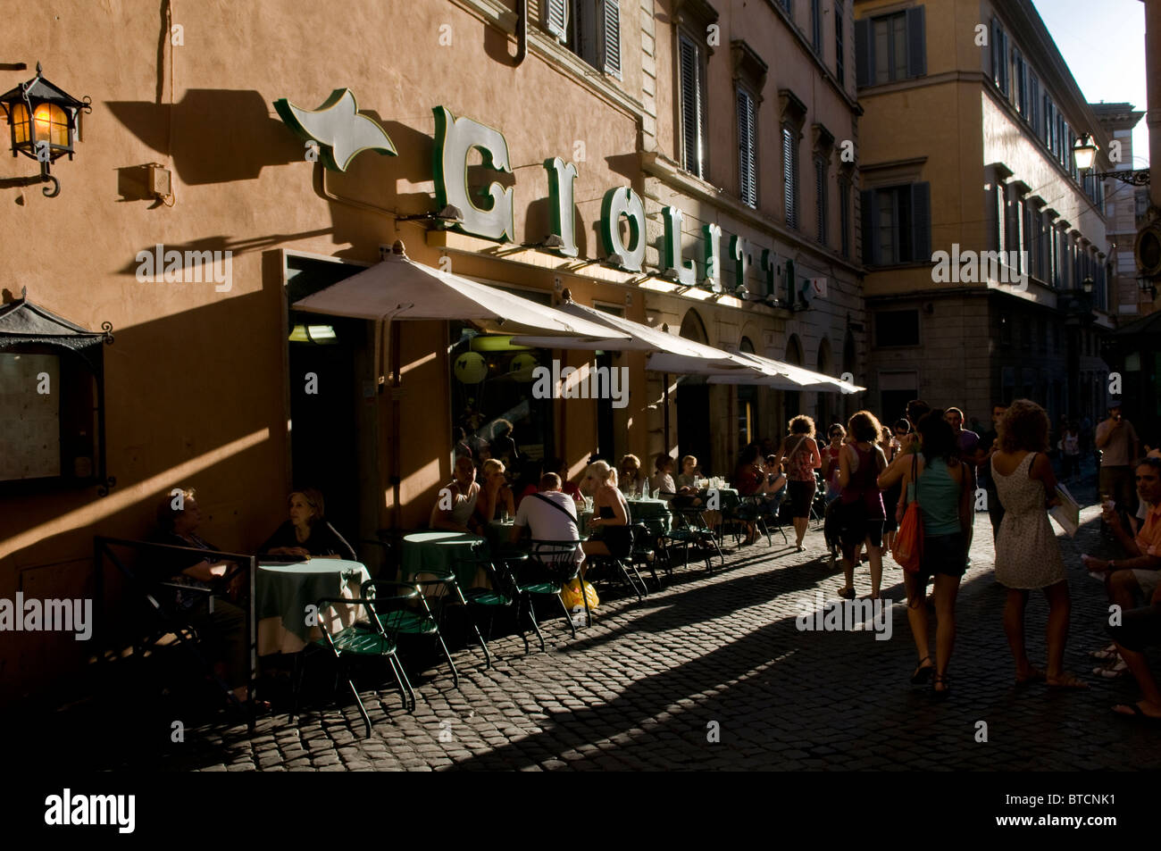 Giolitti rome -Fotos und -Bildmaterial in hoher Auflösung – Alamy