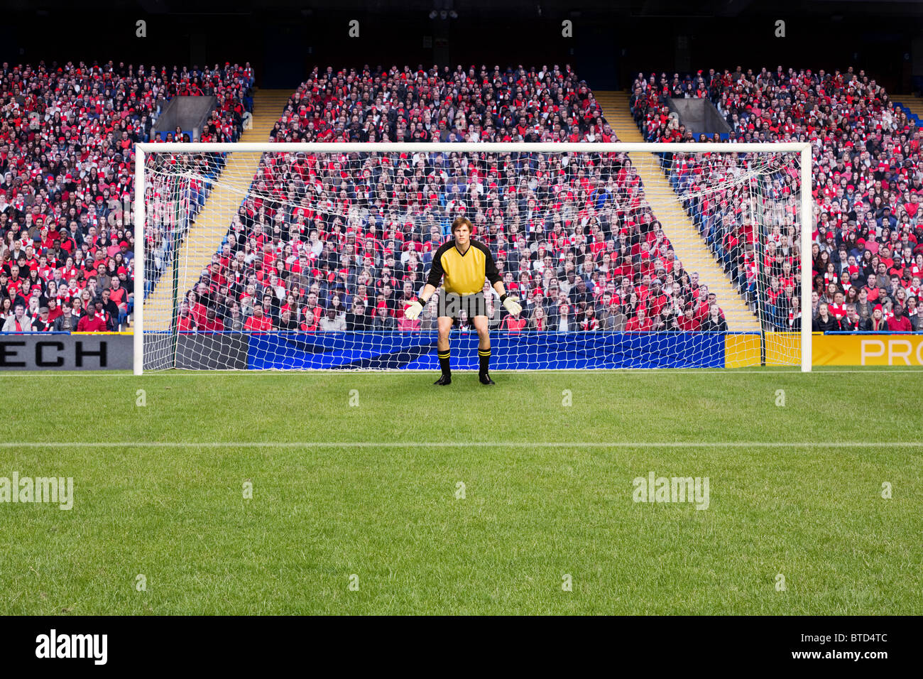 Torwart im Tor stehen Stockfotografie - Alamy